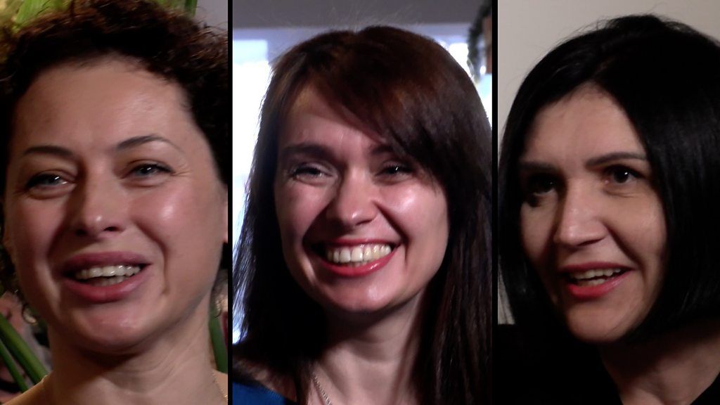 Ukrainian radio presenter describes reading news with 'tears in throat' - BBC News