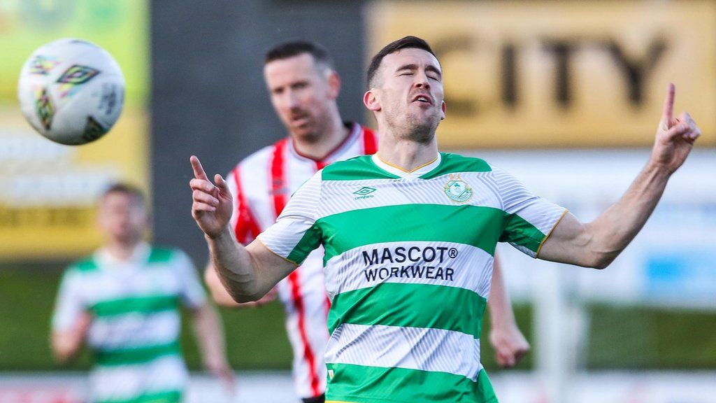 Premier Division: Shamrock Rovers defeat Derry City 3-1 to leapfrog ...