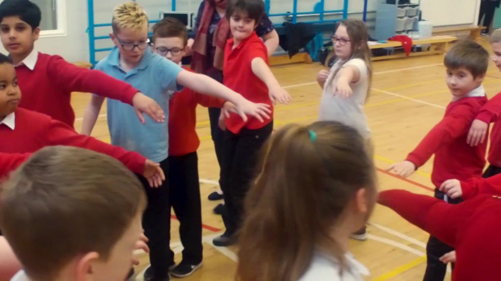 How dancing is helping kids learn more about science - BBC Newsround