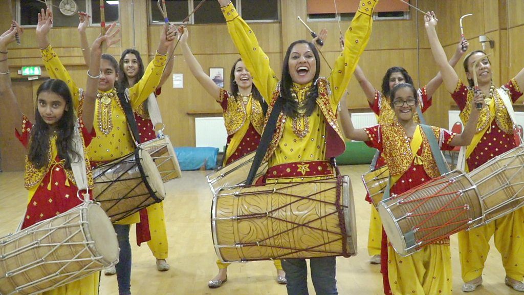 Eternal Taal inspire the next generation of dhol drummers - BBC Newsround