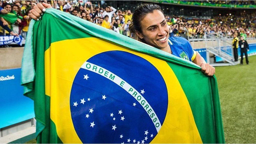 Rio 2016 Olympics: Football penalty drama as Brazil progress - BBC Sport