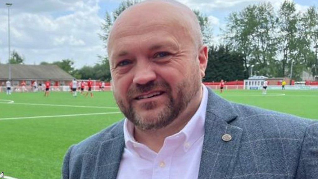 David Hilton: Scunthorpe United owner withdraws funding & club to play ...