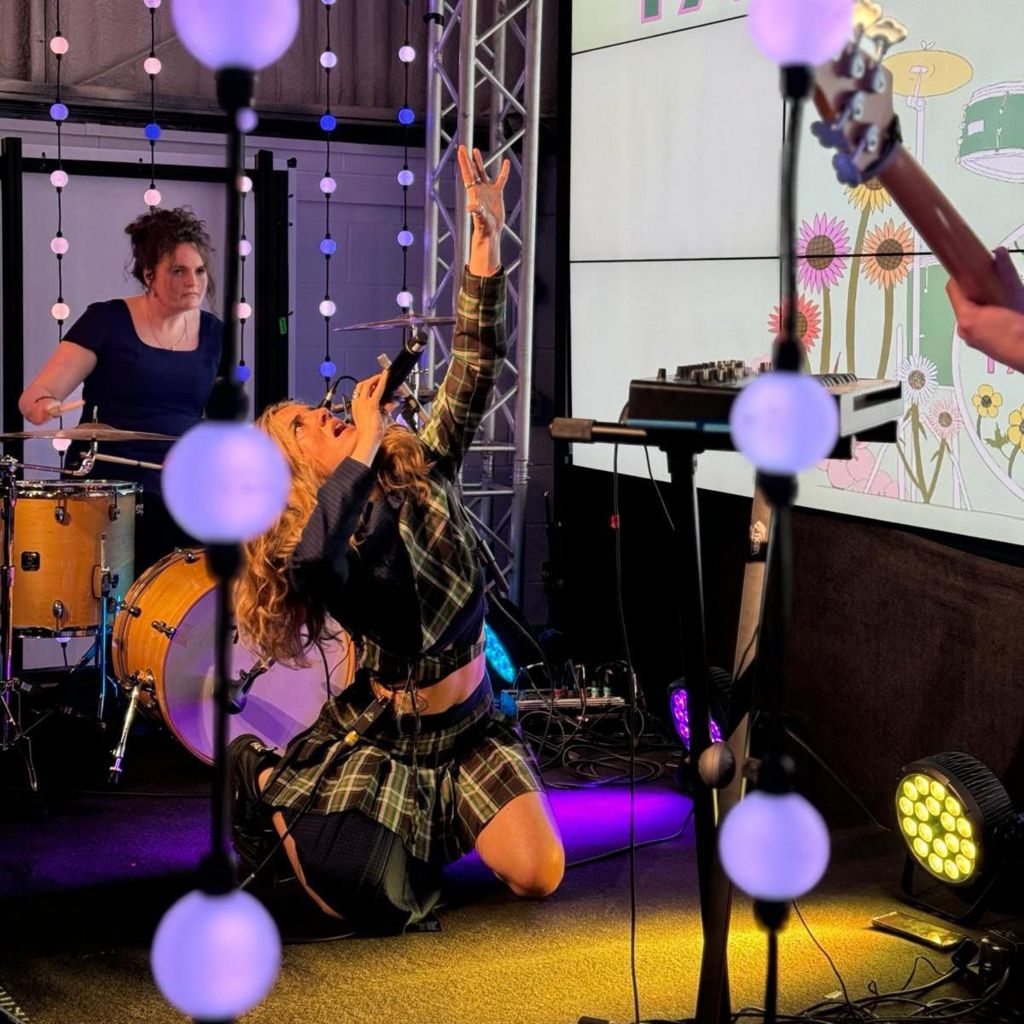 Ateb y Galw: Mali Hâf - BBC Cymru Fyw