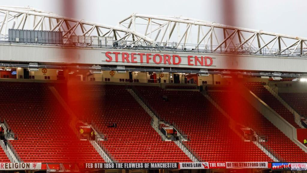 Man Utd to remove executive seats from Stretford End - BBC Sport