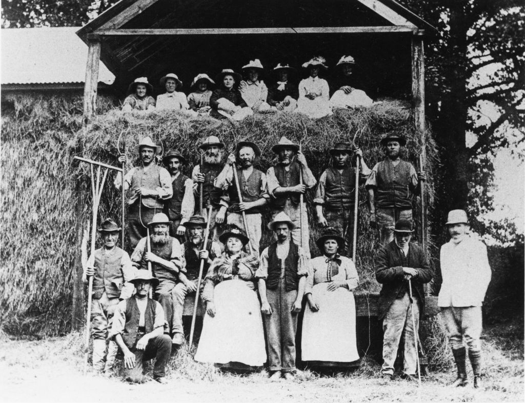 Traddodiadau Calan Mai y Cymry - BBC Cymru Fyw