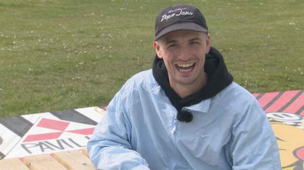 Ewan McVicar brings Pavilion Festival back to Ayr - BBC News