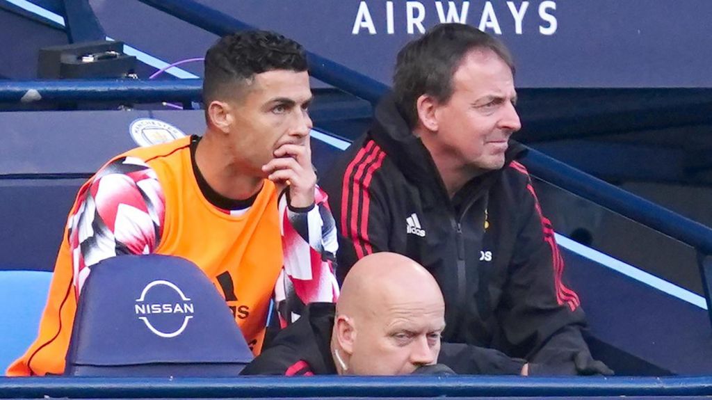 Manchester United: '﻿If you've got Ronaldo, you play him' - BBC Sport