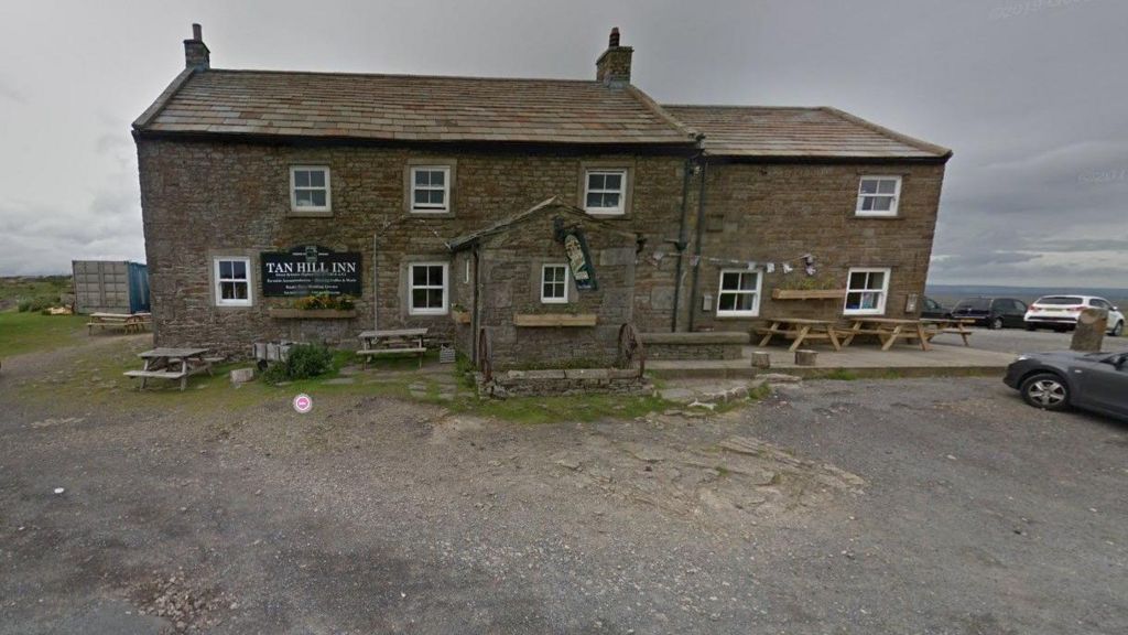 Tan Hill Inn: Richard Bowser cleared of attempted murder at UK's ...