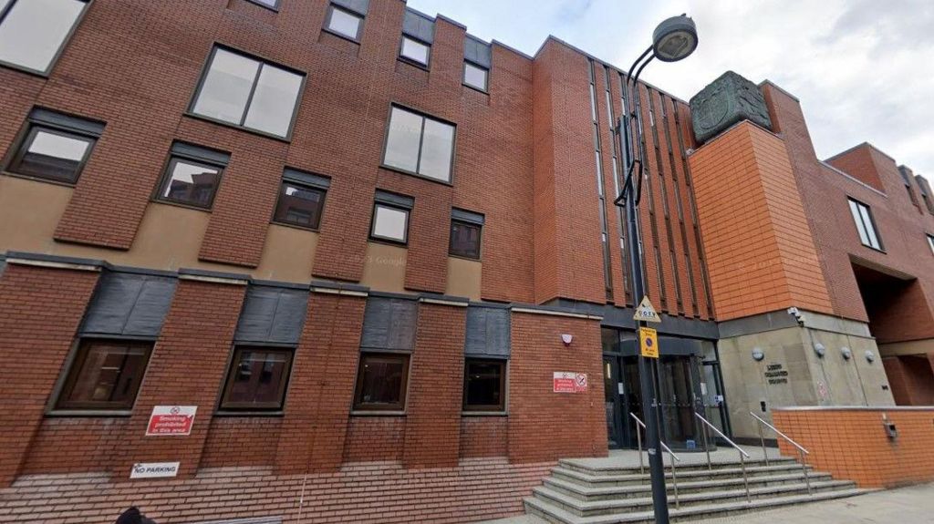 Leeds: Two men jailed after fight following protest - BBC News