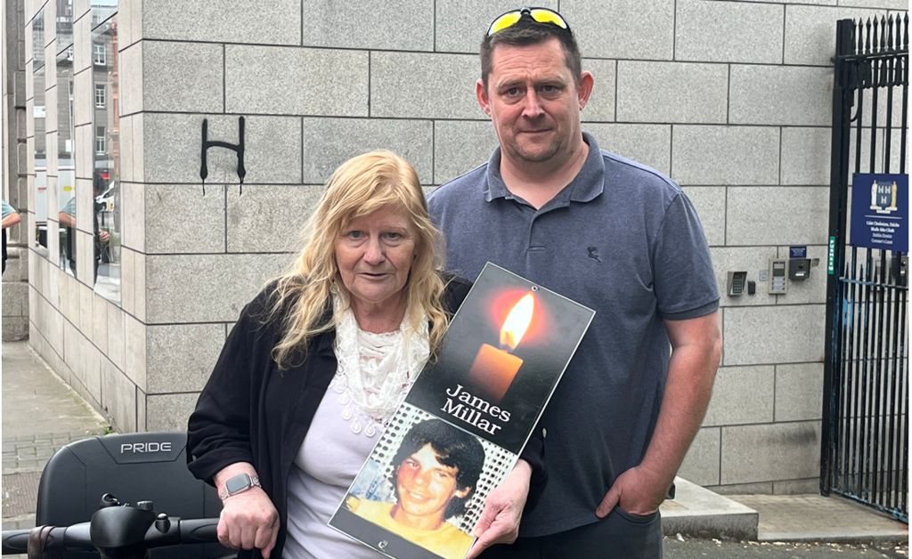 Stardust inquest: NI victim's father was haunted by fire tragedy - BBC News