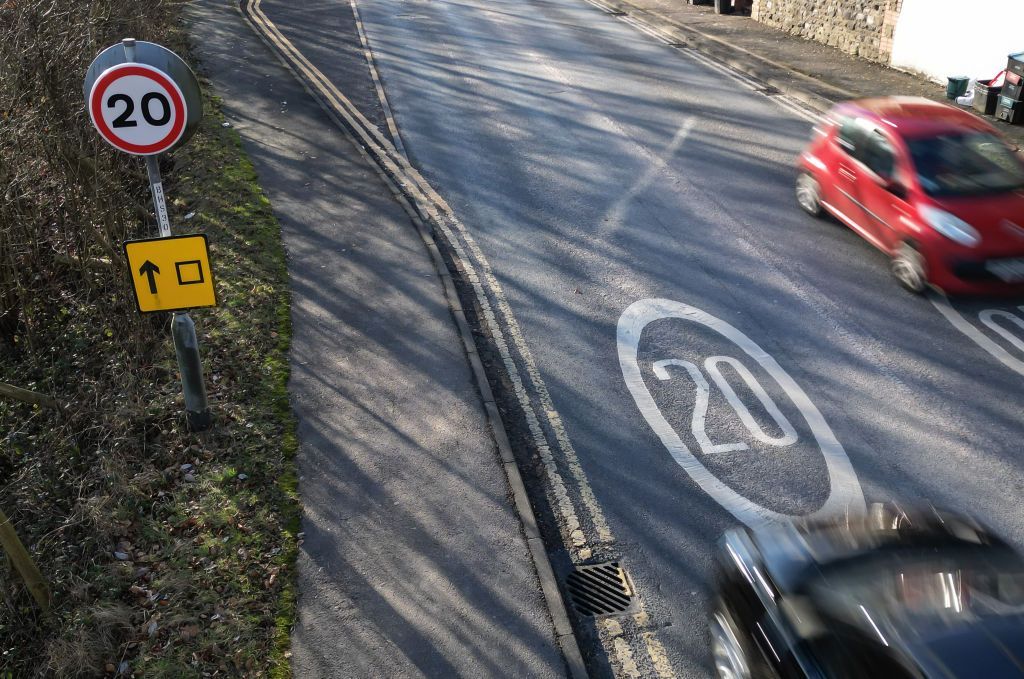 20mph review finds 'most roads don't need reassessing' - BBC News