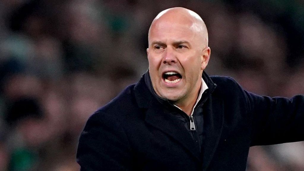 Liverpool news: Arne Slot does not have Feyenoord release clause this ...