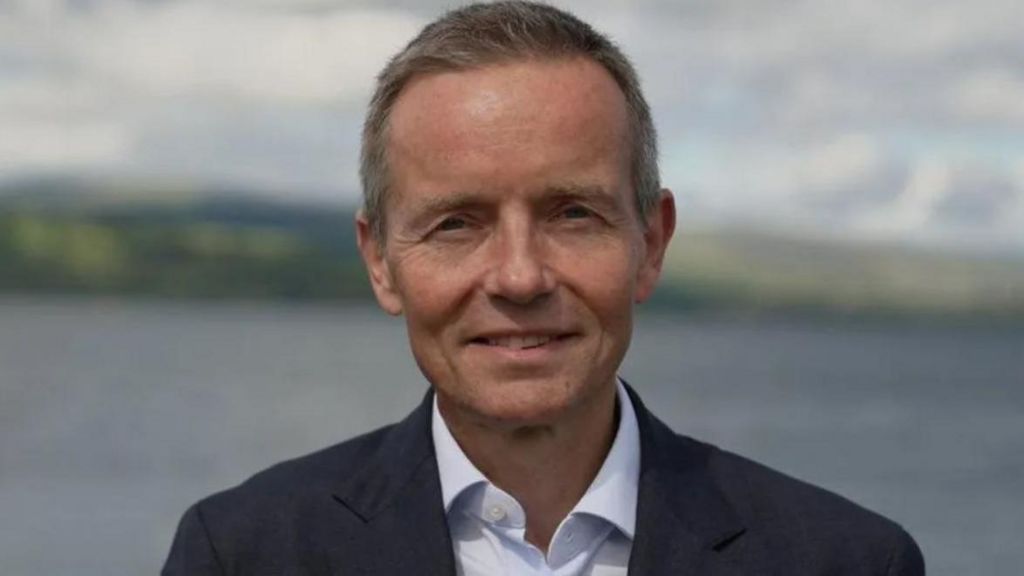 Dàil ga h-iarraidh air cùmhnant ùr nan aiseagan - Naidheachdan a' BhBC