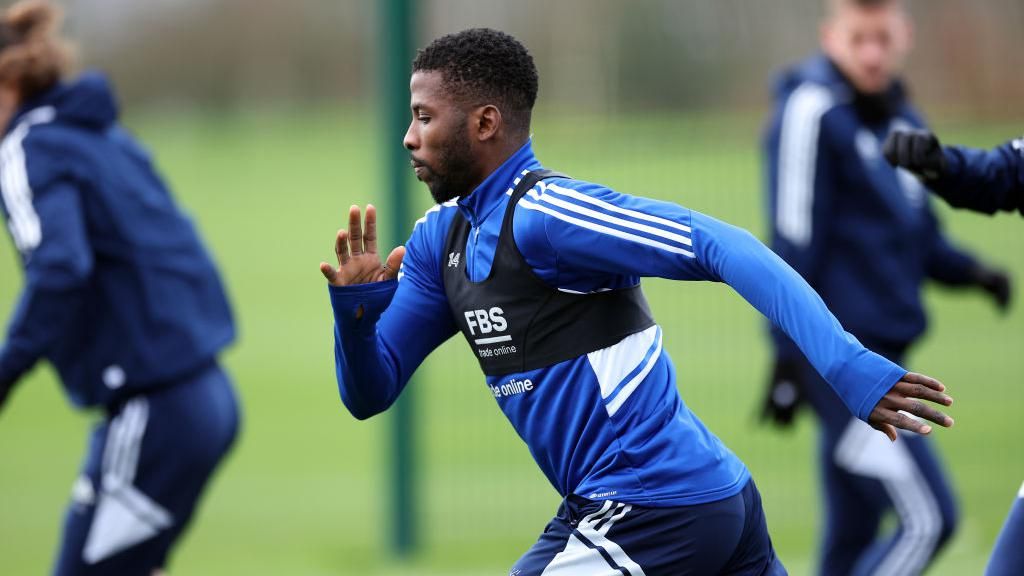 Leicester: 'Iheanacho deserves to get a run in the first team' - BBC Sport