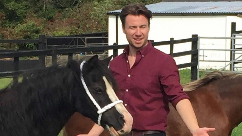 Ateb y Galw: Rhys Edwards - BBC Cymru Fyw