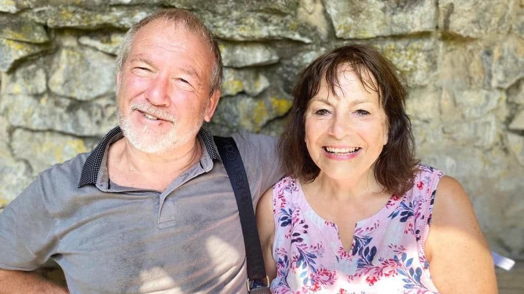 Suffolk 'mum treated like sample' after blood contamination - BBC News