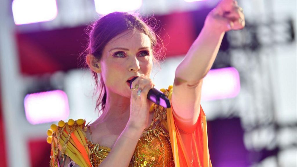 Belladrum a' comharrachadh 20 bliadhna den fhèis - Naidheachdan a' BhBC