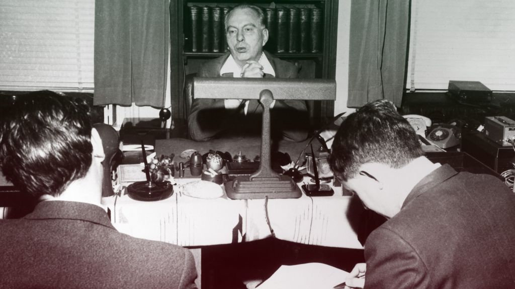 This man was a Scientologist for 27 years. Now he spends his time ...