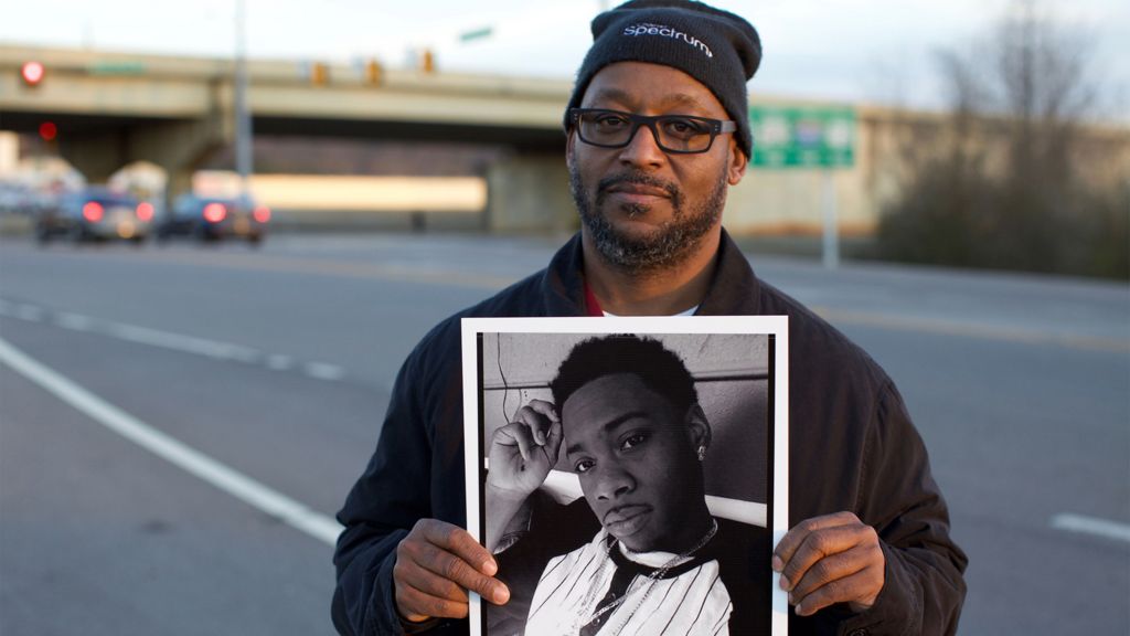 How I came to understand why Americans are obsessed with guns - BBC Three