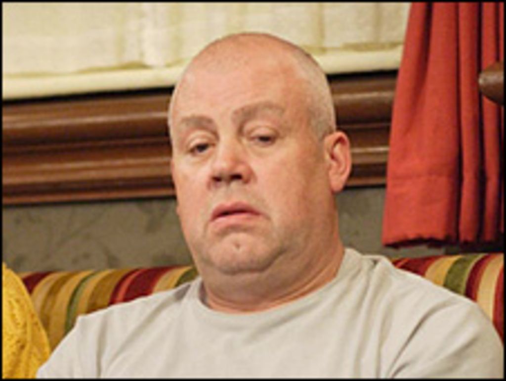 EastEnders to mark election result - BBC News