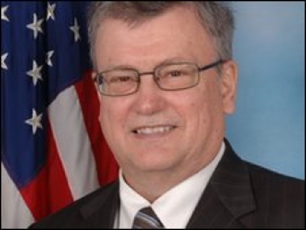 Indiana Congressman Mark Souder resigns over affair - BBC News