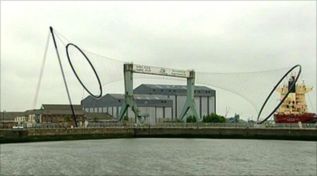 Huge £2.7m Temenos sculpture unveiled in Middlesbrough - BBC News