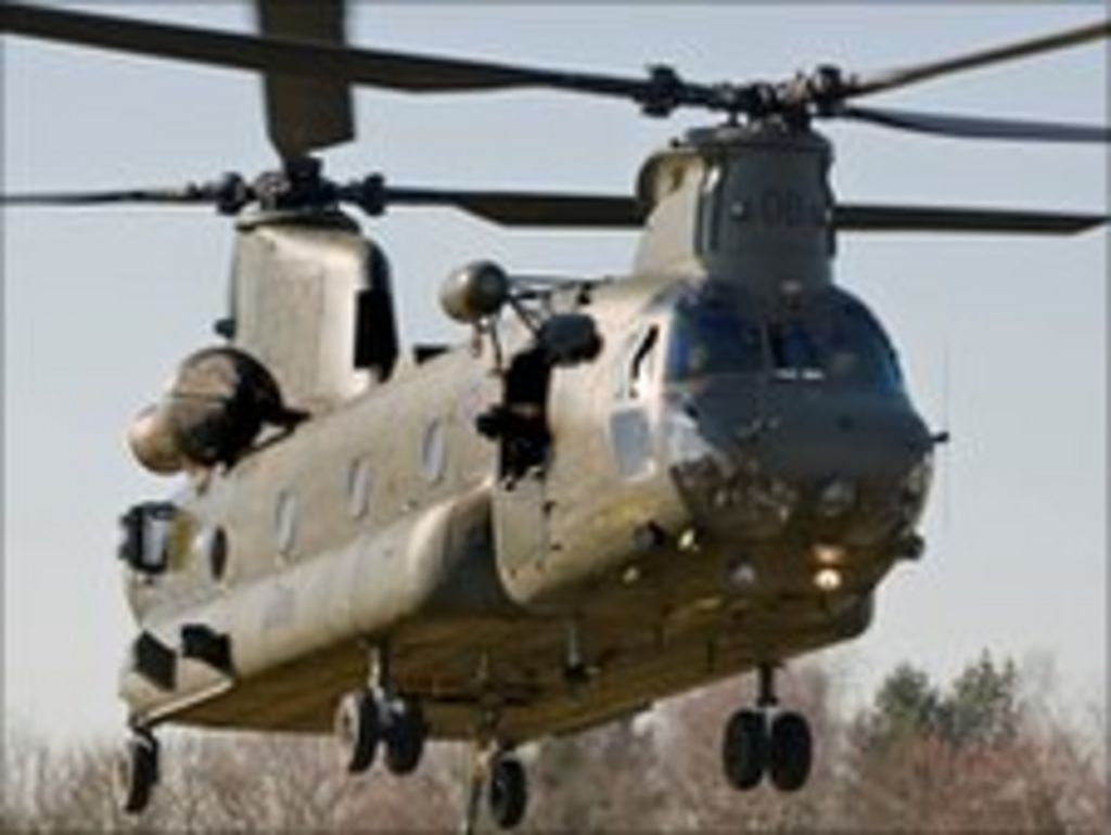 Chinooks fly at night near RAF Shawbury - BBC News