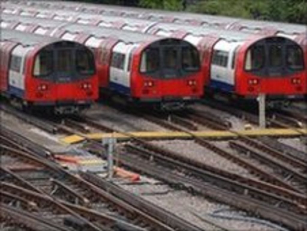 Transport for London completes Tube Lines purchase - BBC News