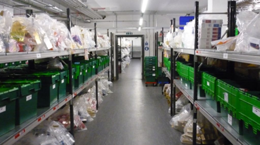 UK Customs' secret drugs stash - BBC News