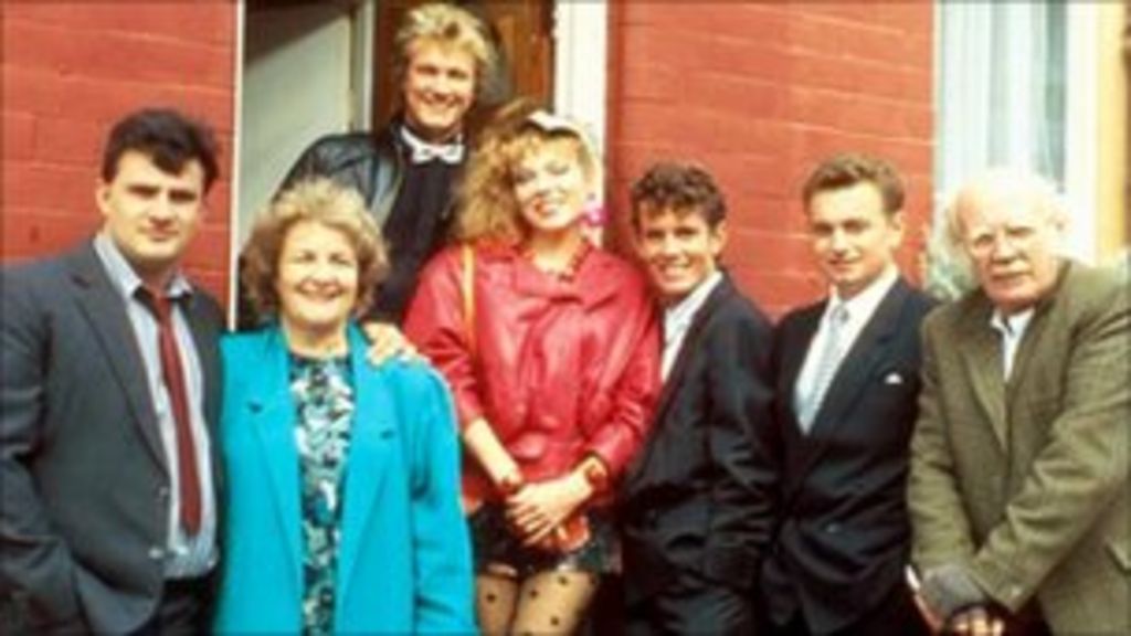 Bread actress Gilly Coman dies aged 54 - BBC News