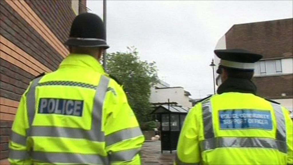 Police 'working smarter' to make resources go further - BBC News