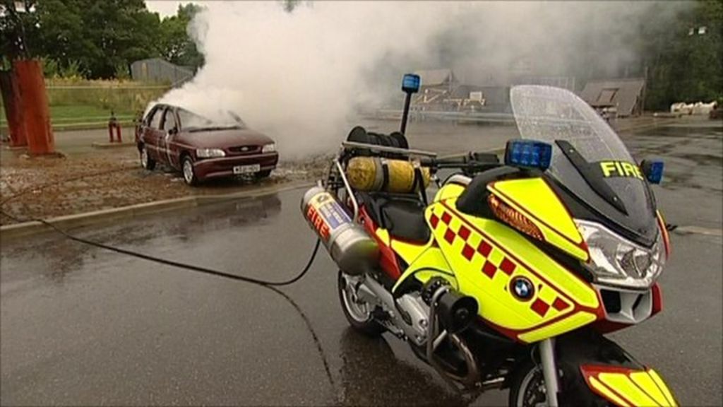 Merseyside firefighters trial 'fire bikes' - BBC News