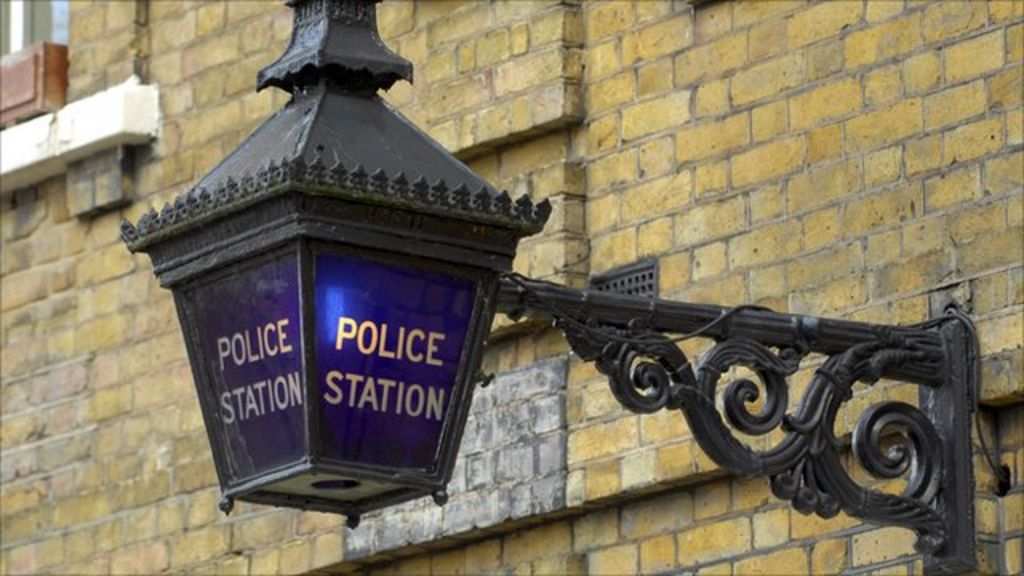 Radical policing shake-up to be announced - BBC News