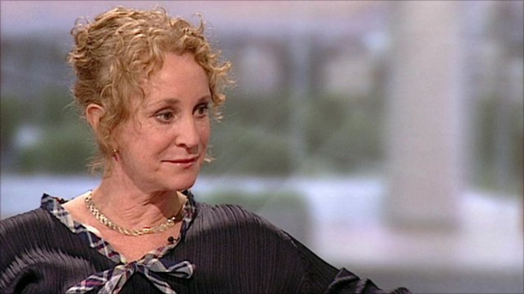 Philippa Gregory on history's influential women - BBC News