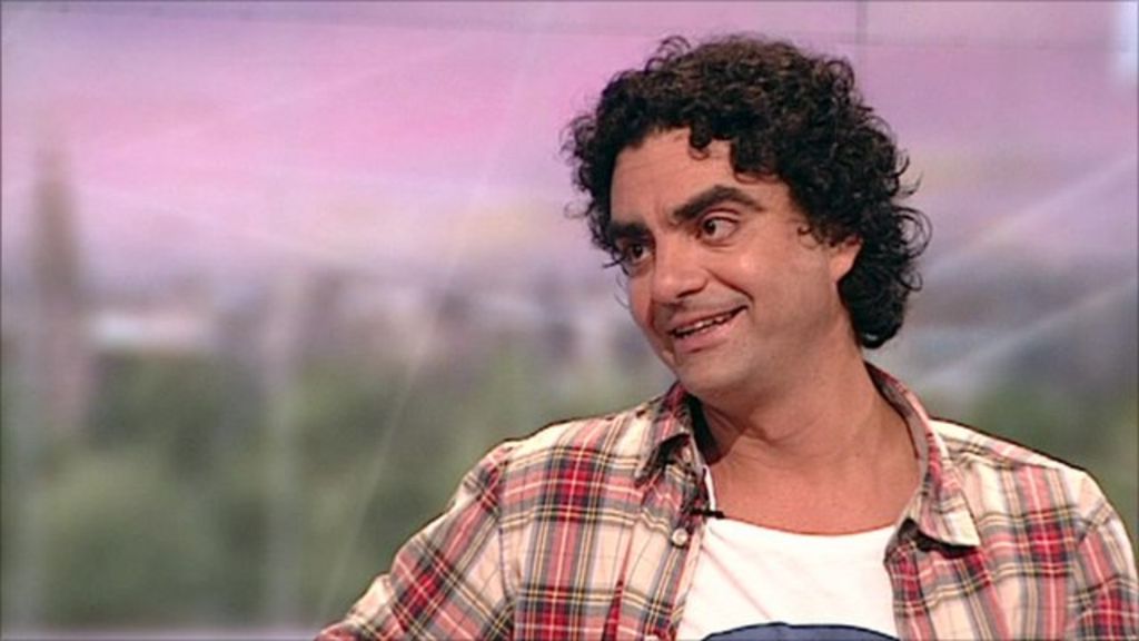 Rolando's musical passion for home - BBC News