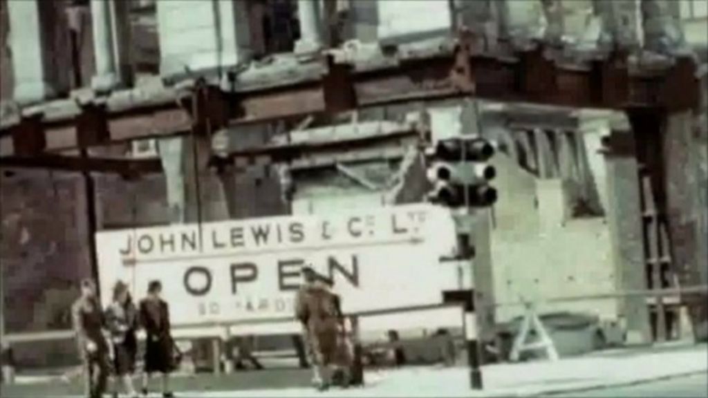 Rare colour footage of the Blitz has been discovered - BBC News