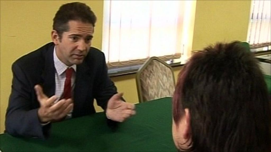 Junior minister defends use of private detectives - BBC News