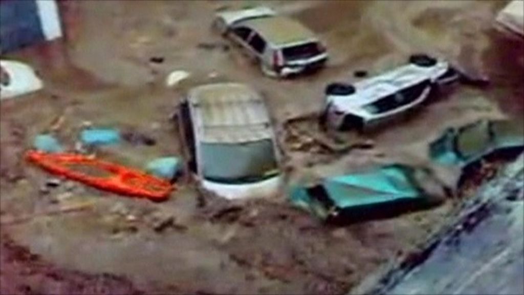 Mudslide engulfs Italian village - BBC News
