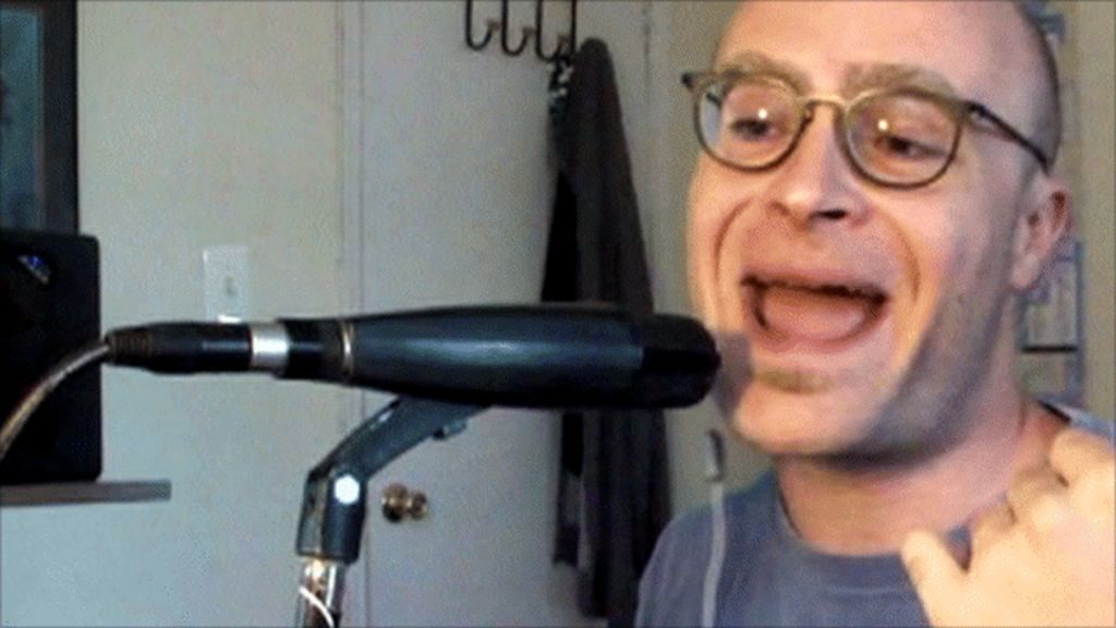 Nerdcore MC Frontalot rapper on hip-hop for geeks - BBC News