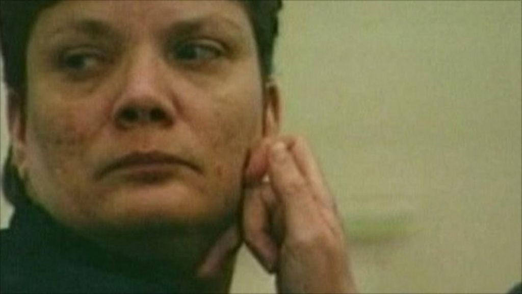 US woman Teresa Lewis executed for family murders - BBC News