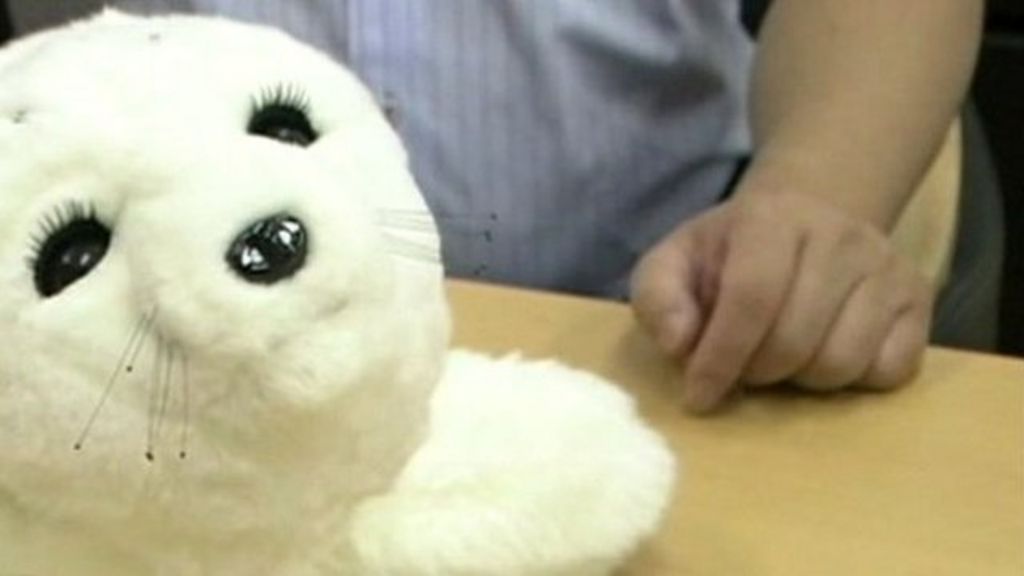 Japan develops robotic seals to comfort sick and elderly - BBC News