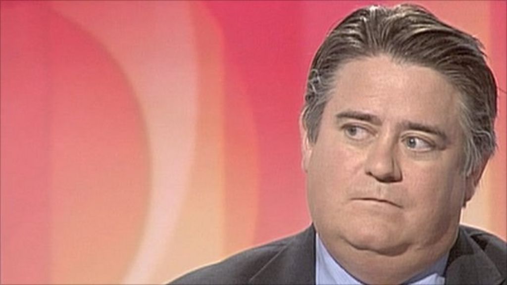 Council leader Stephen Greenhalgh on chief executive's pay - BBC News