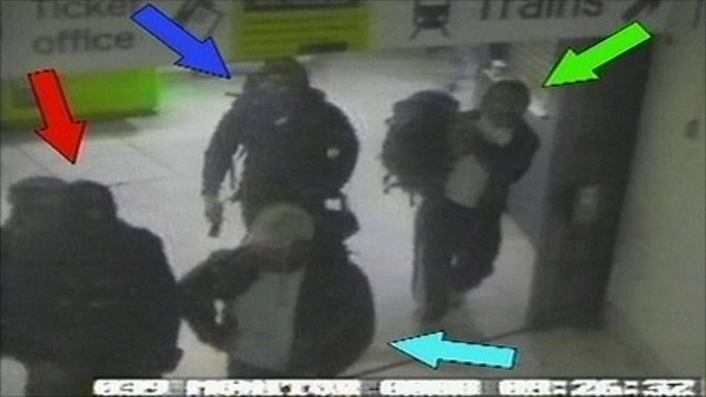 7 July bombing inquest sees new CCTV footage of suspects - BBC News