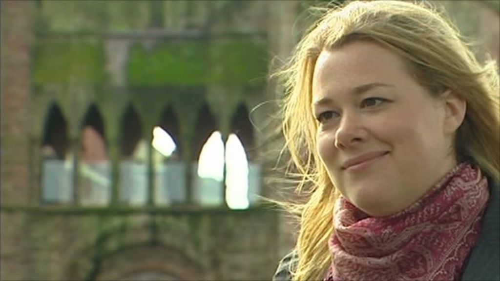 Meet The Author: Robyn Young - BBC News