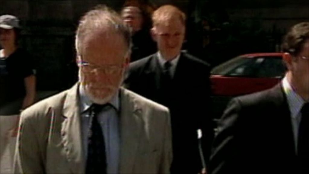 Dr David Kelly's wounds 'self-inflicted' - BBC News
