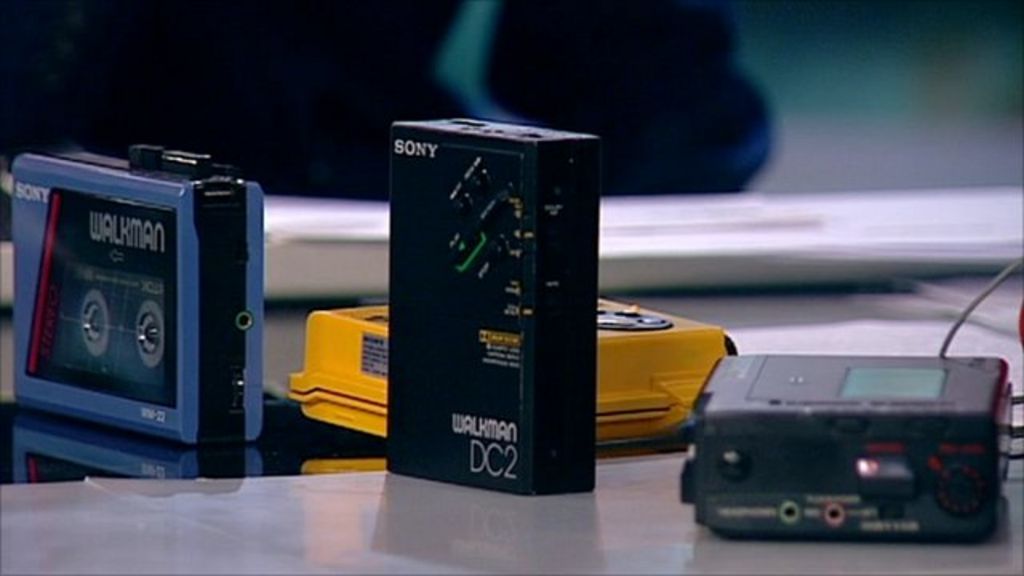 Stop and eject: Sony Walkman retires - BBC News