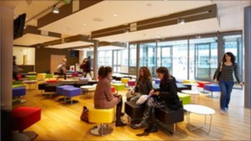 New Students' Union for University of Bath students - BBC News