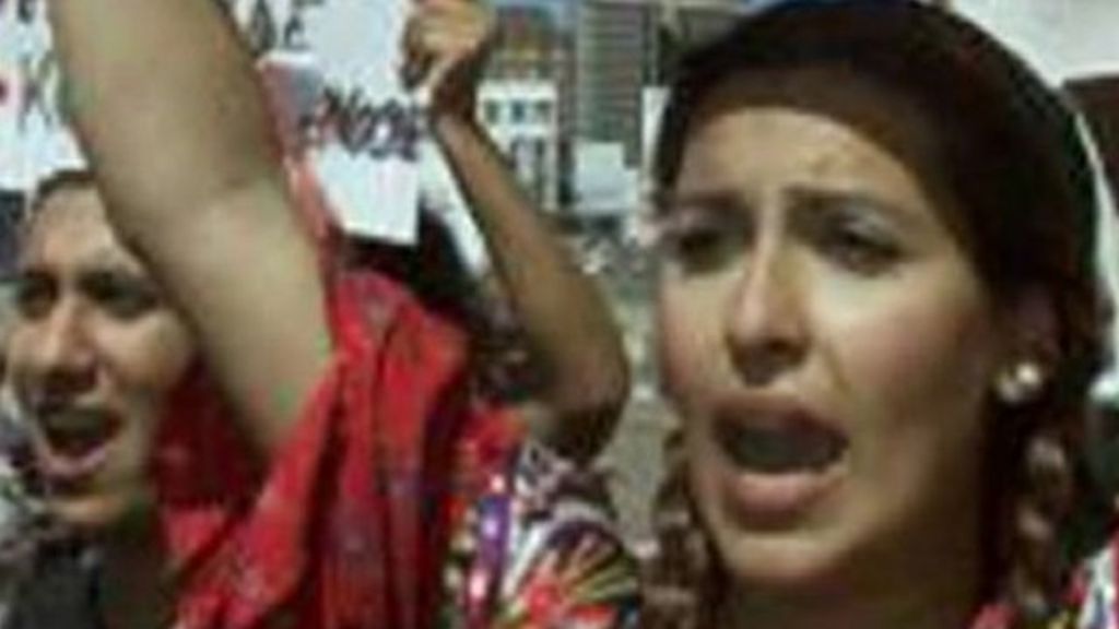 Gypsy rights campaigner jailed for £2.9m benefits scam - BBC News