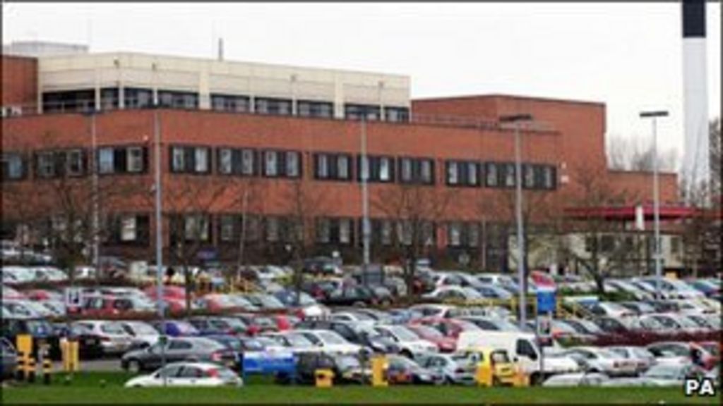 Stafford Hospital told to make more progress - BBC News
