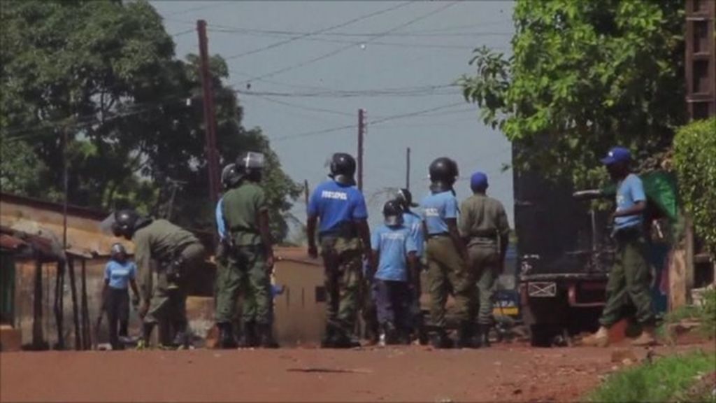 Ethnic tensions surface in Guinea as elections end - BBC News